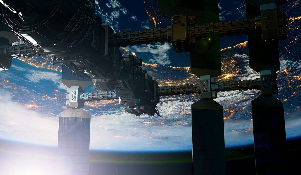 Can Astronauts Use Internet In Space? - LunarSail.com